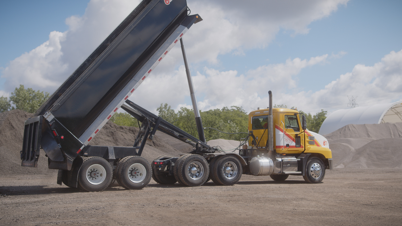 Different Types of Dump Trailers - MTM Trailers